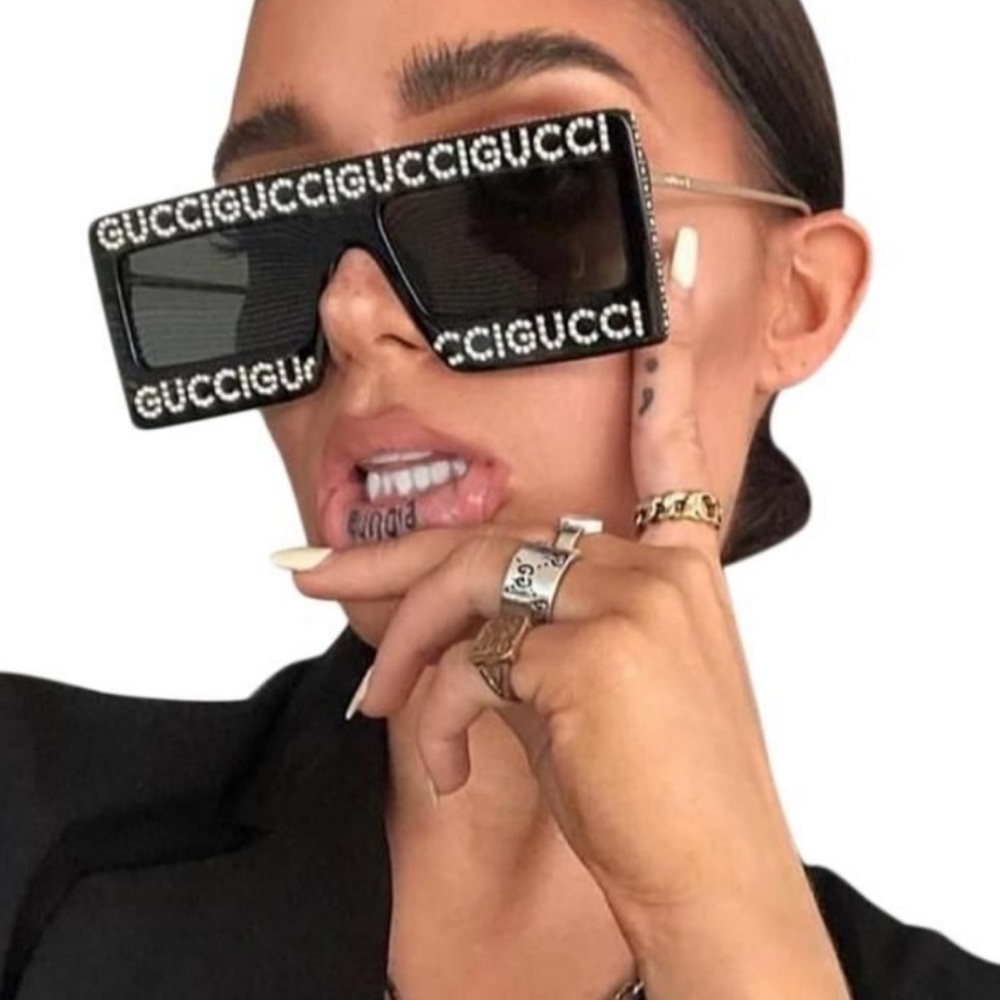 Gucci Rhinestone Black Rectangle Logo Sunglasses - Gem